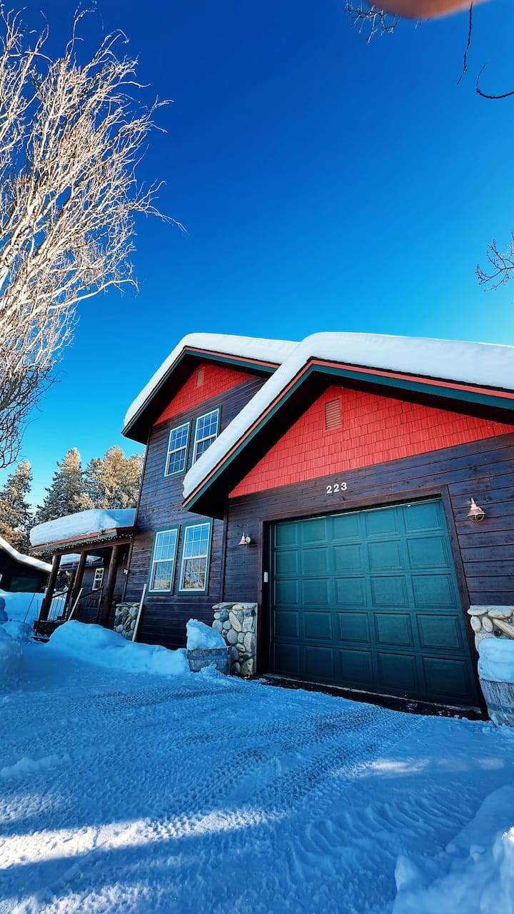Moonridge Lodge – Work & Play - McCall, ID