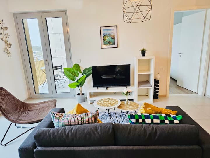 Comfy One Bedroom Flat With Parking&balcony - Luxembourg