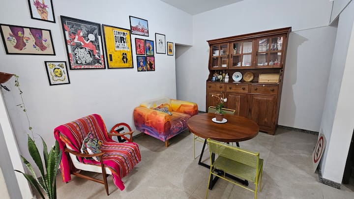 Quarto Em Casa Tranquila Na áRea Central De Bh - Belo Horizonte