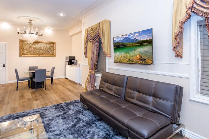Cozy 2br W/kitchenette & Dining Beverly Hills - Beverly Hills, CA