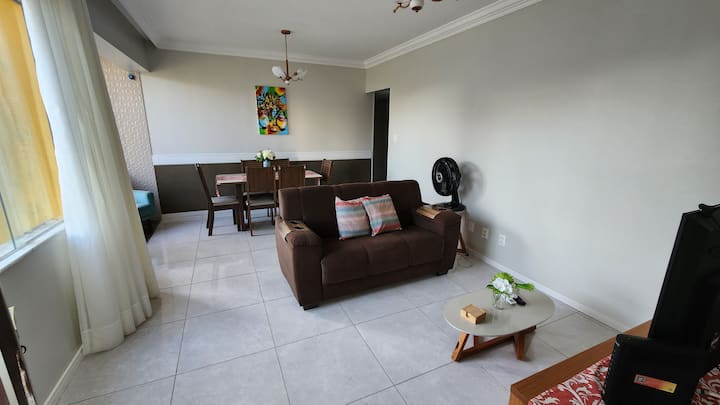 Quarto Duplo Com Ar-condicionado Em Salvador - Barra