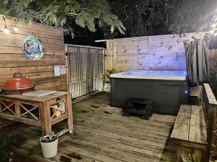 Private, Pool/spa Bungalow In Spring,woodlands,tx - 