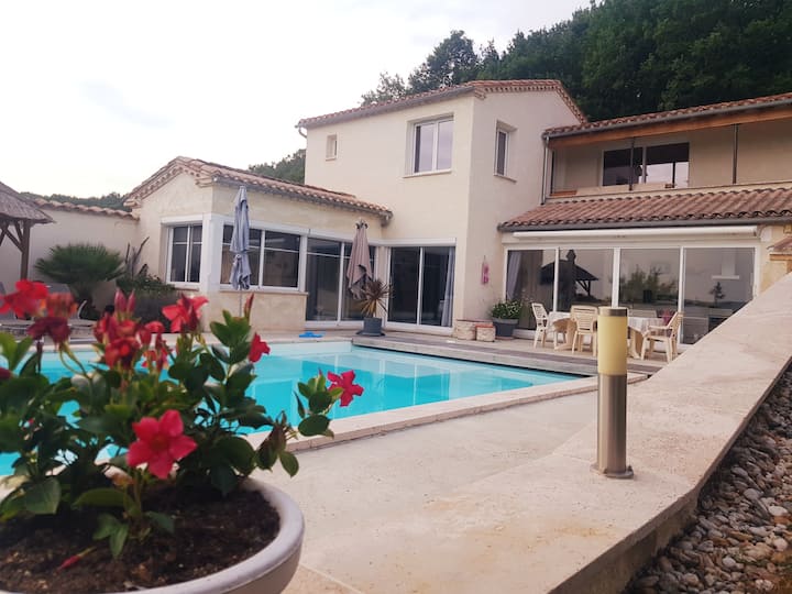 Gite D'été Avec Piscine A La Campagne - Montcuq