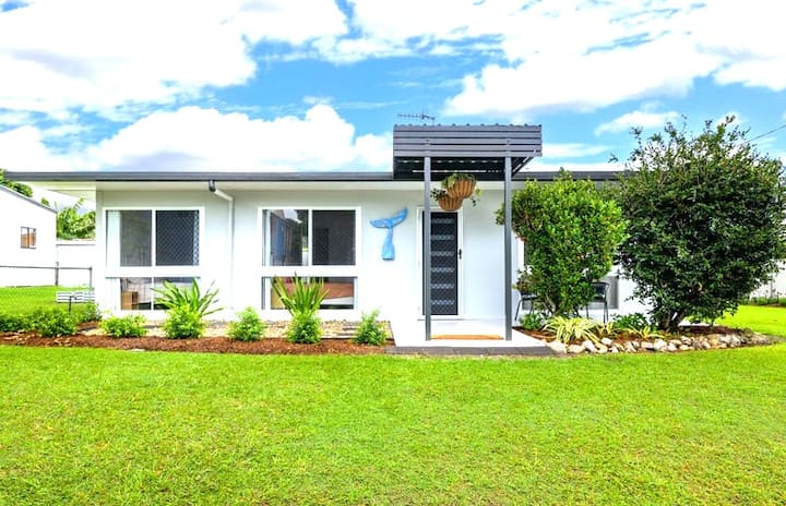Bogimbah Cottage - Tin Can Bay
