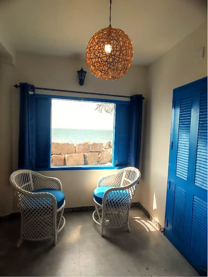 Casa Del Mar - Sea Facing Villa - Kerala