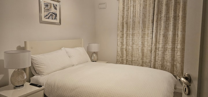Big Double Room (Room Dublin) - Dunboyne