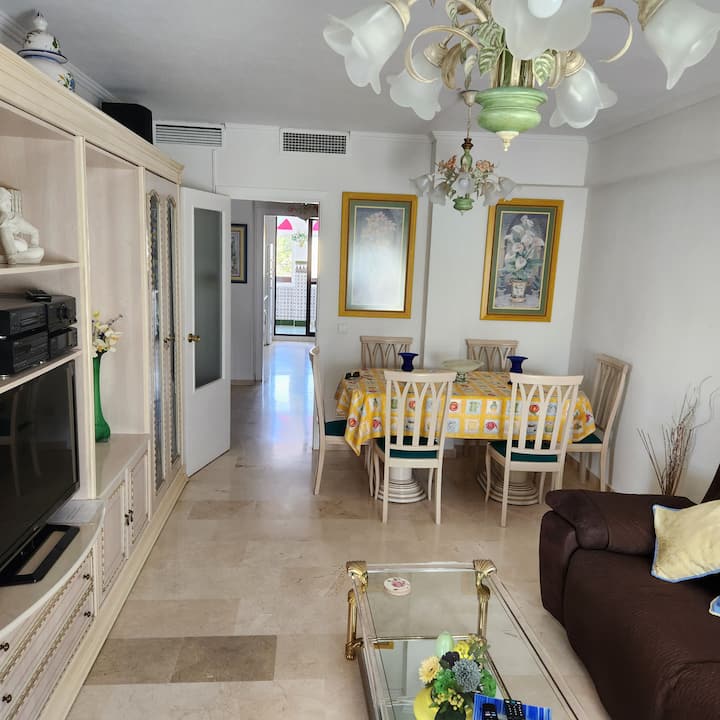 Elegance In Bonanza Sq. - Benalmádena