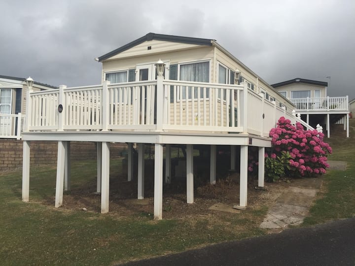 Deluxe 2 Bed, Decking Free Wi-fi - Budleigh Salterton