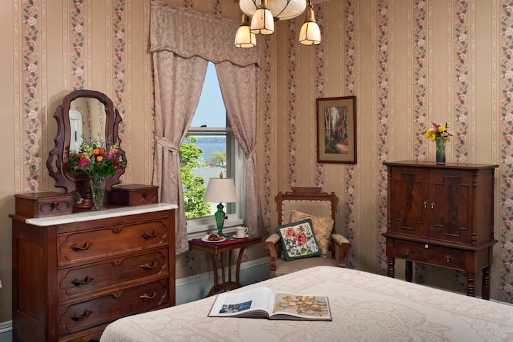 Room I - Bayfield, WI