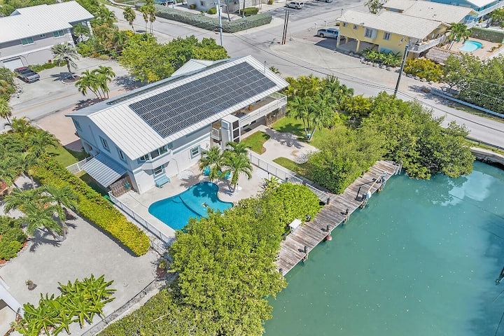 3br/2ba Sombrero Pool Home With 60ft Dock - Marathon, FL