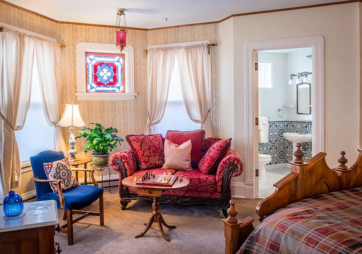 Room Iv - Bayfield, WI