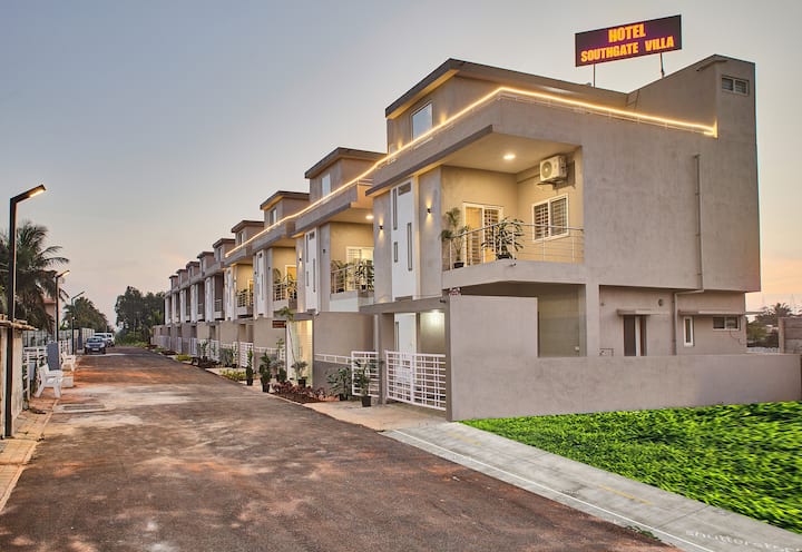 Family Villa Near Airport Blr - Kempegowda Airport Bengaluru (BLR)