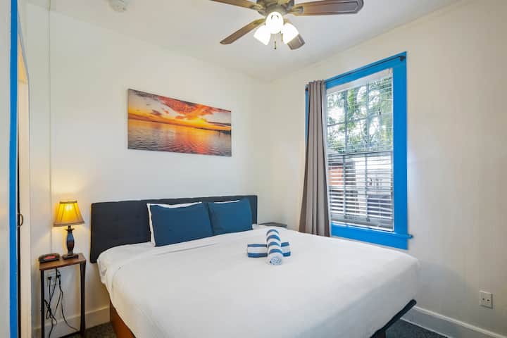 Standard King Room - Key West, FL