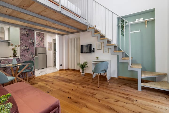 [Porta Susa - Centro] Elegante Loft - Wi-fi - A/c - Turin