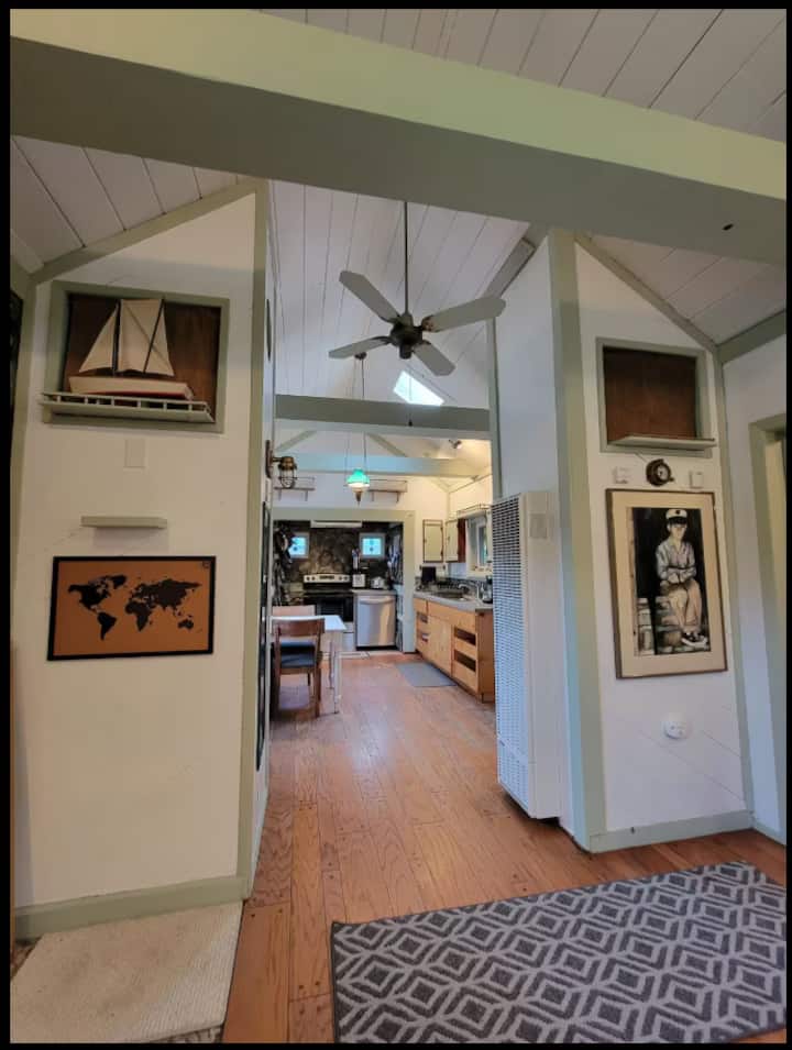 Mermaid's Manor - Arcata, CA