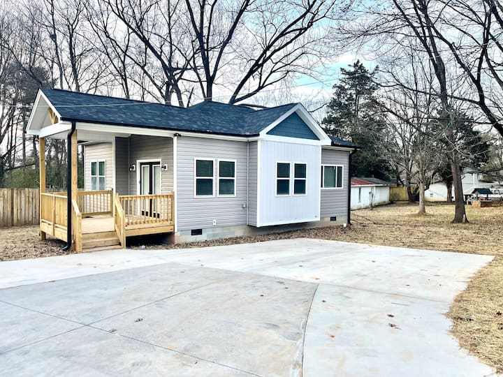 The Hideaway Cottage 2b-1b - Winston-Salem, NC