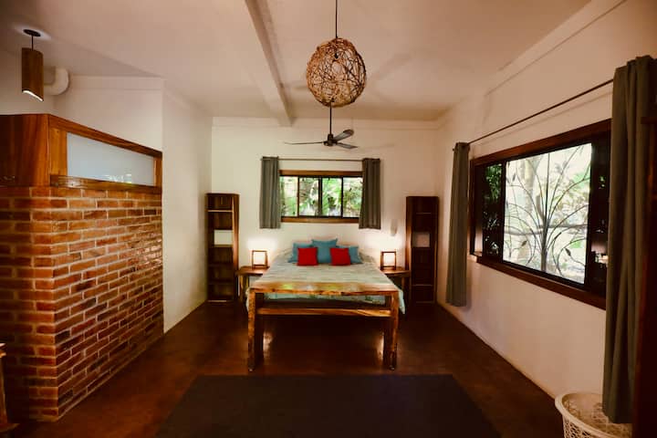 Casa Jardin - El Salvador