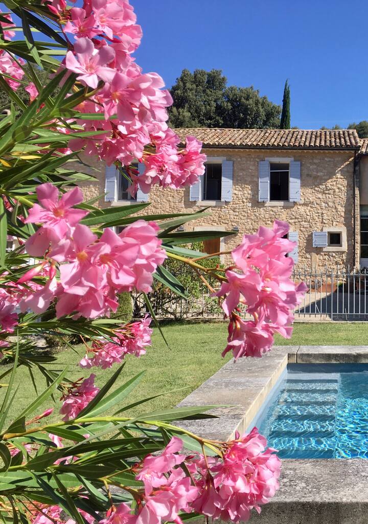 Mas De Charme – Piscine & Tennis – 10 Couchages - Malaucène