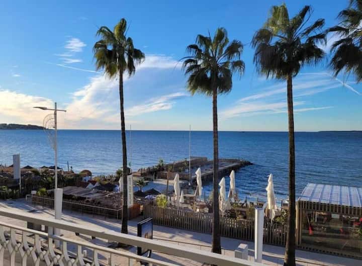 Cozy Apartment With Sea Views/parking Lot - Antibes