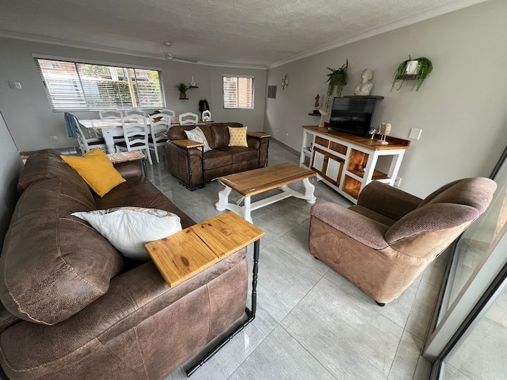 Perfect Family Retreat - Dolphin Coast