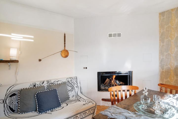 A Room In The Ghost Town - Taggia