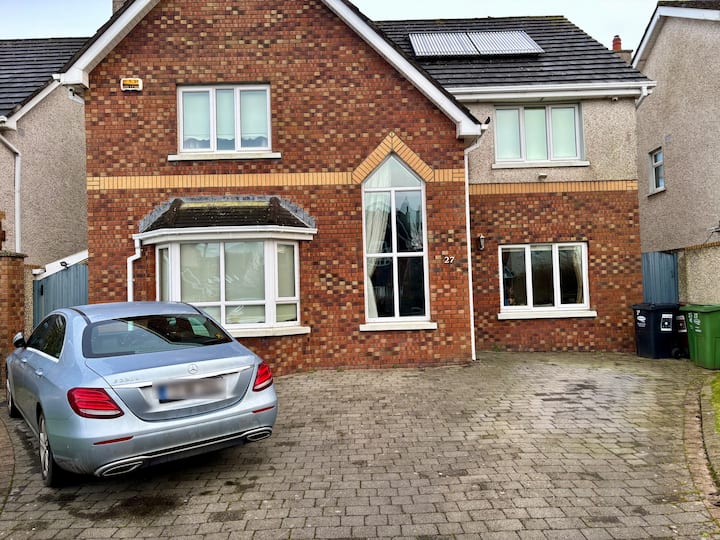 Large House Near Naas Town - Naas