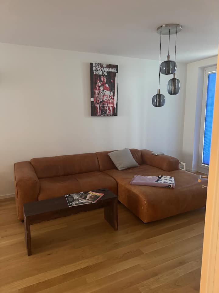 Moderne Wohnung Mit Balkon (2017) In Altona - Hamburg