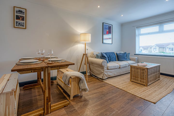 The Stowaway - Coastal Bungalow - Hunstanton