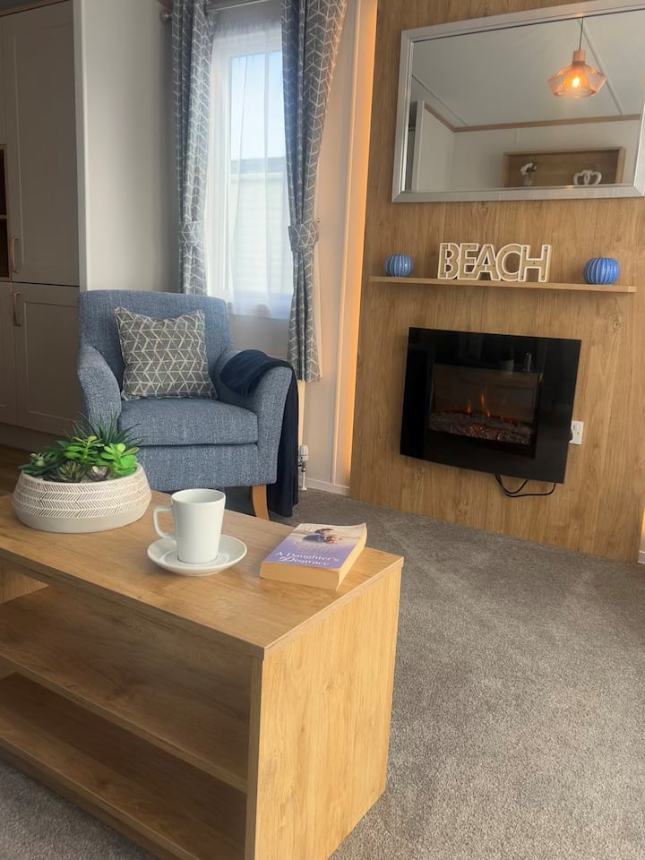 Holiday Home At The Beach - North Wales