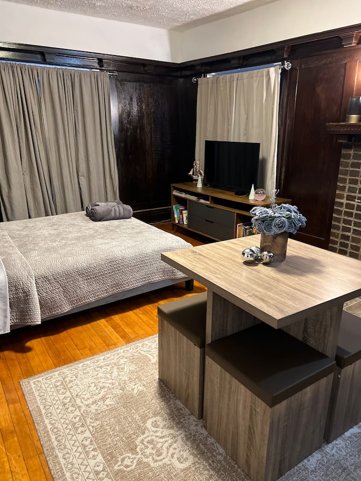 Studio Apartment - Bronx, NY