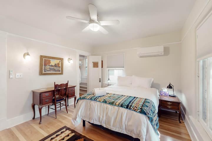 Inviting Remodeled Guest House In Central Nob Hill - Albuquerque, NM