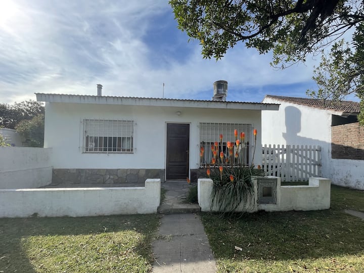 Casa Jardín Parrilla Cerca Playa - Mar del Plata