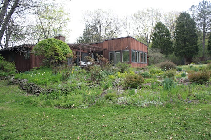 Exceptional Home Close To Cornell, Ic - Ithaca, NY