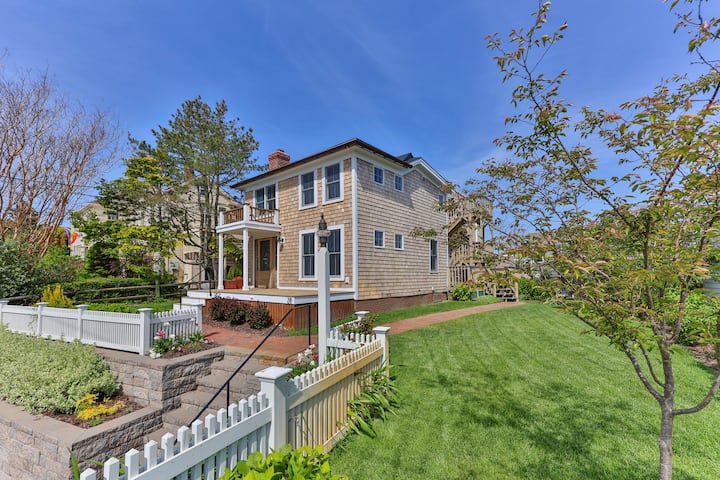 Ptown West End Escape @ Villa Pankoa On Bradford - Race Point Beach, MA