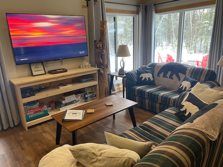 Have A Relaxing Stay With Our Bears! - Manitoba