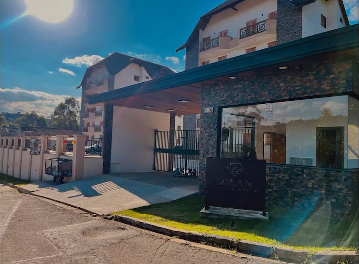 Cobertura Duplex Impecável. - Santo Antônio do Pinhal