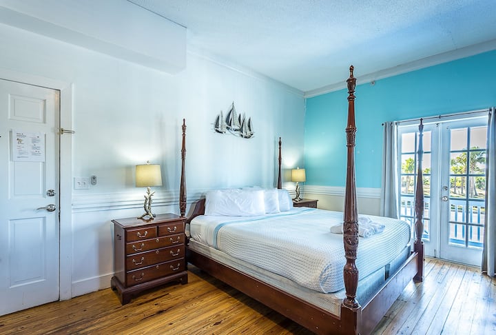 Saint George Inn - Sandpiper - St. George Island, FL