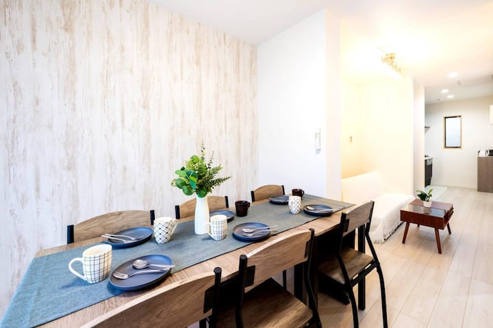 コリアンタウン徒歩5分・jr鶴橋駅徒歩7分・築1年・一棟貸切戸建・3ldk・食べ歩き・便利な立地 - Osaka