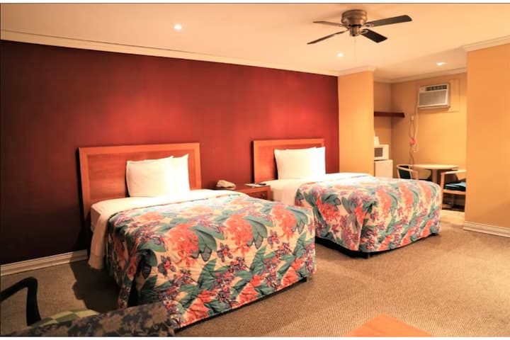 2 Bedroom Apartment | Oyo Hotel Beeville -Us 181 - Beeville, TX