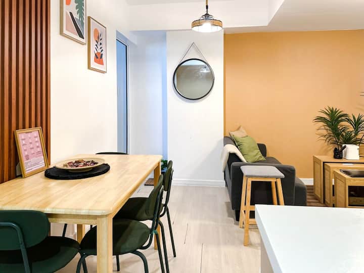 Azure Beachfront: Game Console & Karaoke Near Naia - Taguig