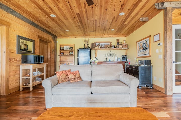 Relax, Fish, Golf, Shop Or Just Sit By The Fire Pit And Watch The Deer Walk By. - Alabama