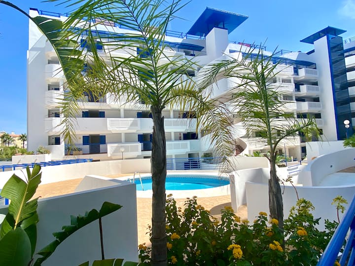 Modern Apartment Very Close To The Beach. A/c - Benalmádena