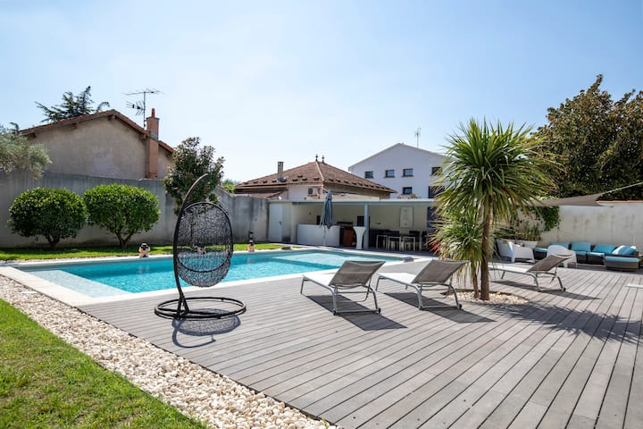 Villa Leonie*piscine*5 Chambres - アヴィニョン