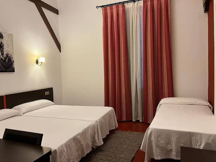 Habitación Triple - Almagro