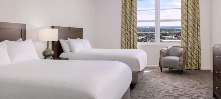 Ocean Walk Two-bedroom Condo - 4 Beds, Sleeps 6! - Daytona Beach, FL