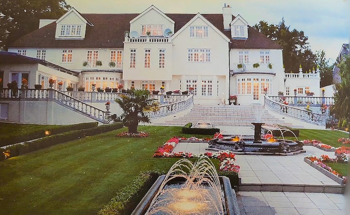 The Majestic Palace Suites - Enfield