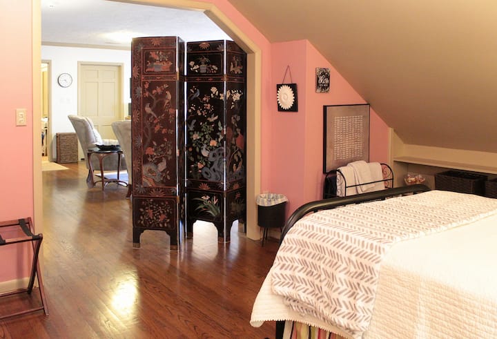 Private Suite - Decatur, AL