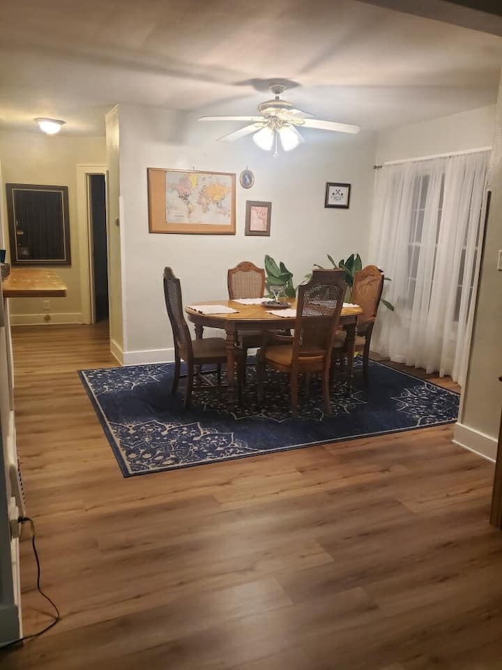 1st Floor Duplex Near Hospitals - Toledo, OH