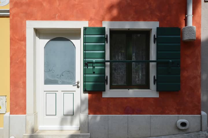 Casa Degli Artisti. "Rosso" Tiny Home - Rovinj