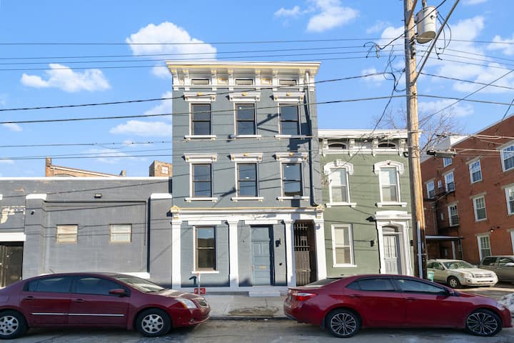 Modern Loft  In Cincinnati Central Location - Cincinnati, OH